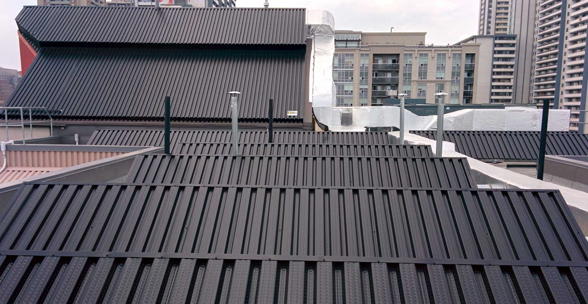 Rooftop SolarDuct Air Heating - SolarWall